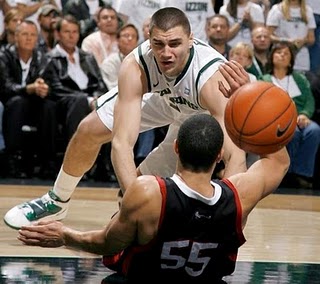 Sports: Former Greyhound Basketball Player Goes Big