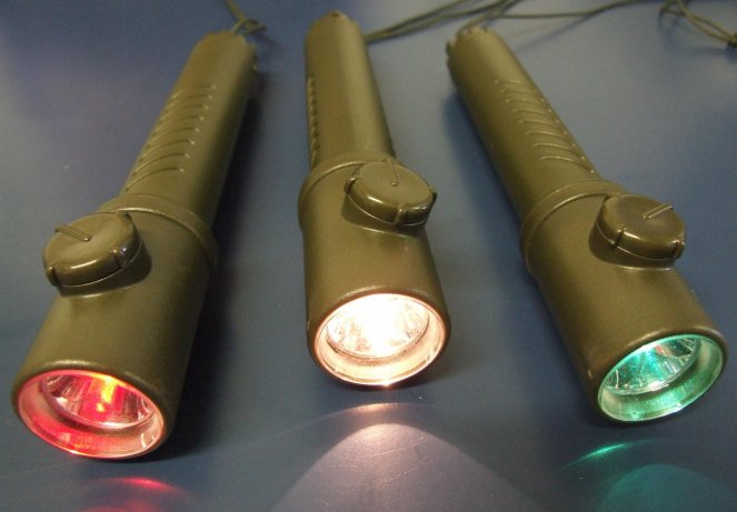 Webbingbabel: British Army Personal Combat Torch