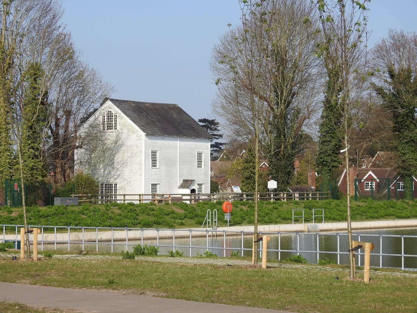 Crawley Old Town: TWENTY FIVE PICTURES: Ifield Water Mill