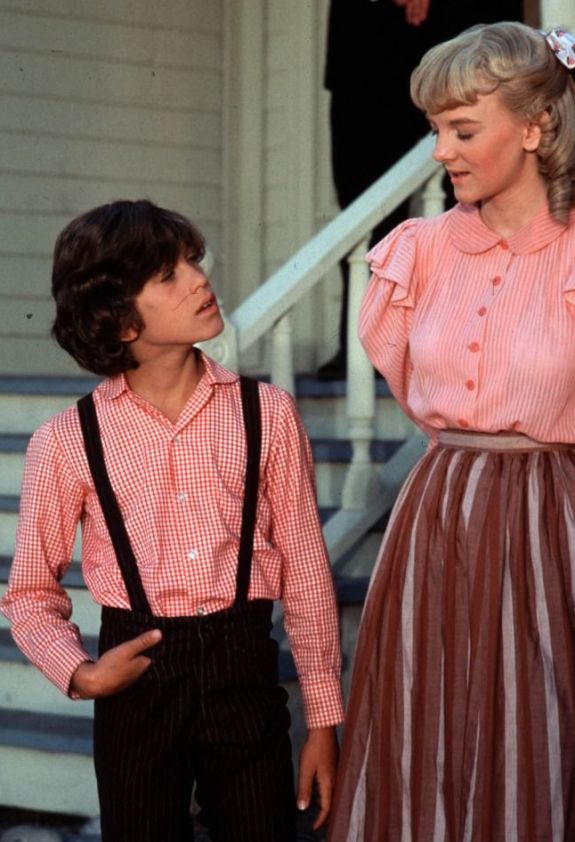 Favorite Hunks & Other Things: Willie-Nilly