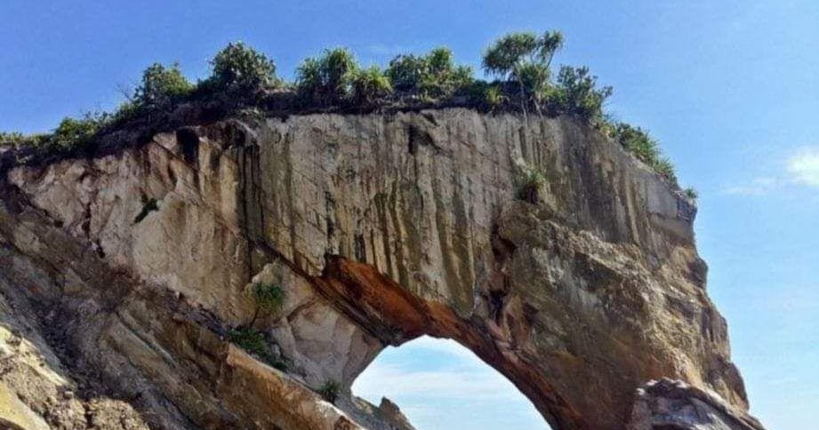 BLOG BUMI KITA: Catatan Geologi: Fitur relik kesan luluhawa batuan