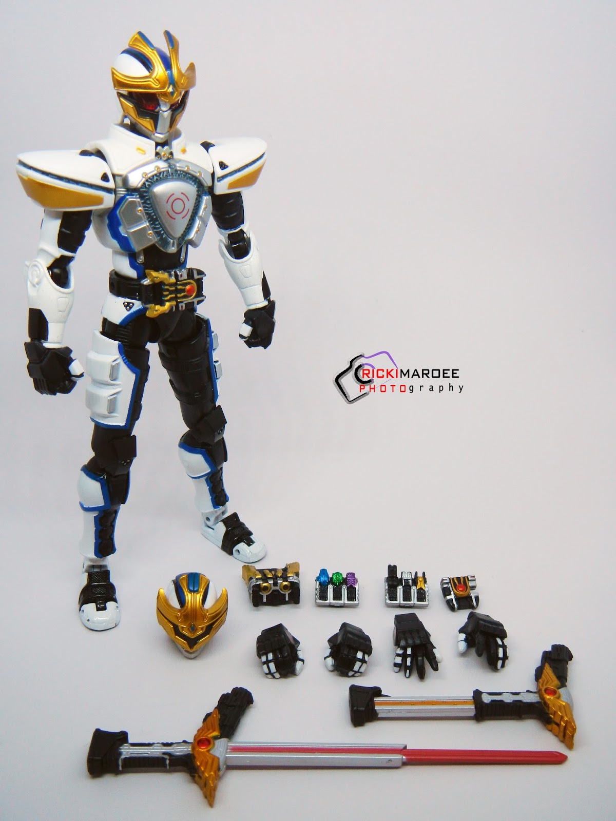 Review #2: SHF Kamen Rider IXA ~ The Baragajul Rickimaroee