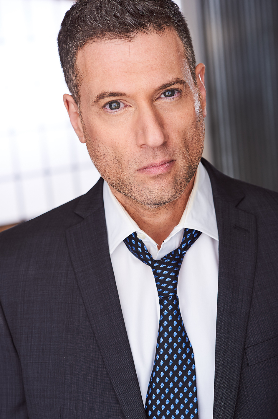 Paul's Lyons Den: Acting