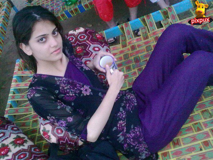 Pakistan Girls Number: Pakistani Beautiful Girls Photos