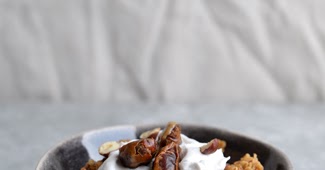 Waffle & Whisk: Sticky Toffee Porridge/Oatmeal with Coconut Cream ...