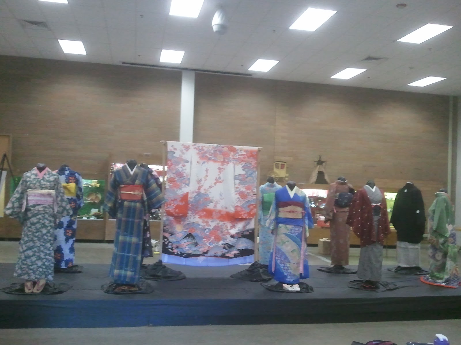 KIMONO LIFE: Kimono Display at the County Fair