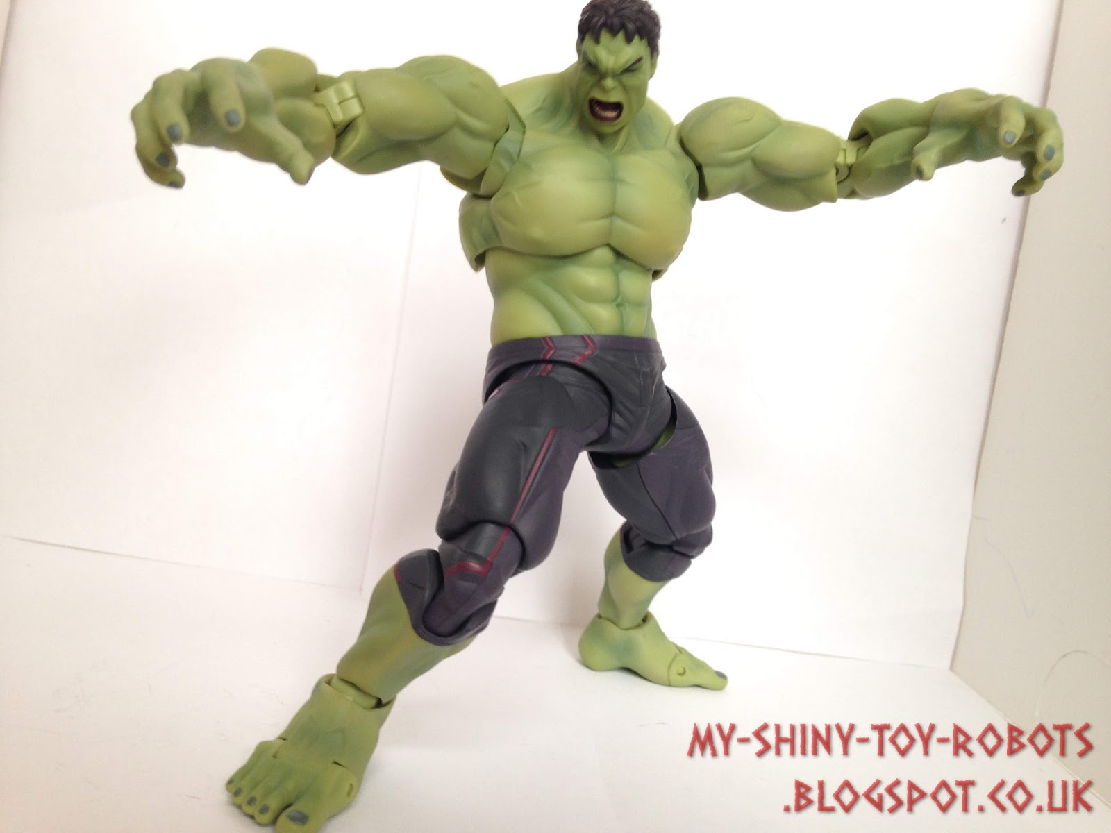 My Shiny Toy Robots: Toybox REVIEW: S.H. Figuarts Hulk
