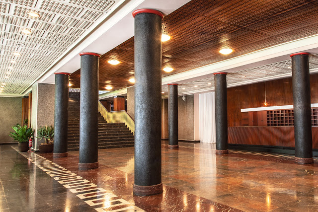 Funkhaus Berlin: FOYER