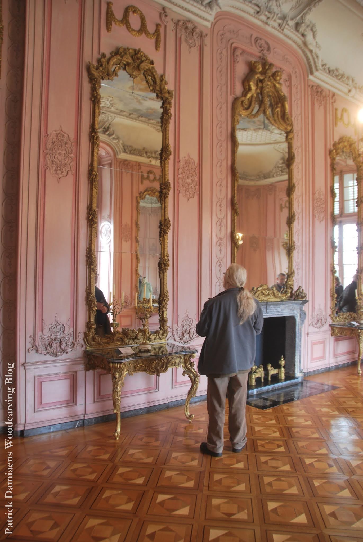 ORNAMENTAL WOODCARVER Patrick Damiaens: SCHLOSS BENRATH | Castle in ...