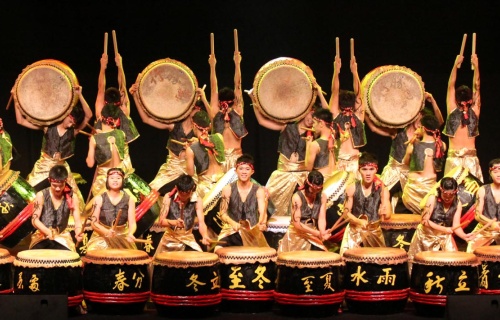 Cultures and Tales: 24 Festive Drum (24节令鼓)