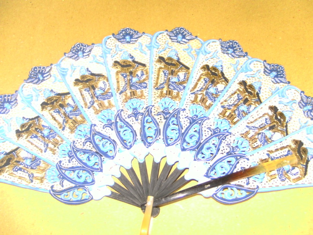 Kerajinan Wayang Kulit & Souvenir Khas Jawa SURYO ART: SOUVENIR HANDICRAFT