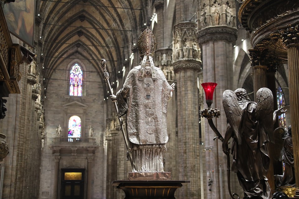 New Liturgical Movement: A Relic of the Passion in Milan Cathedral