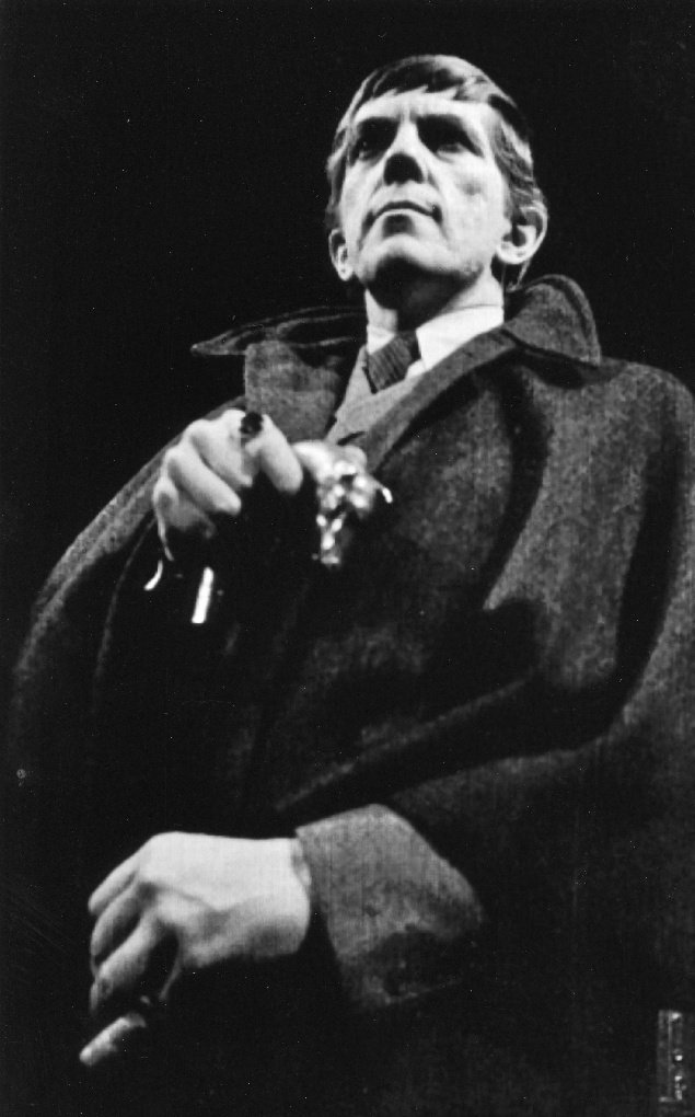 Shadows on the Wall: An Online Dark Shadows Fanzine: 1967: Barnabas Collins