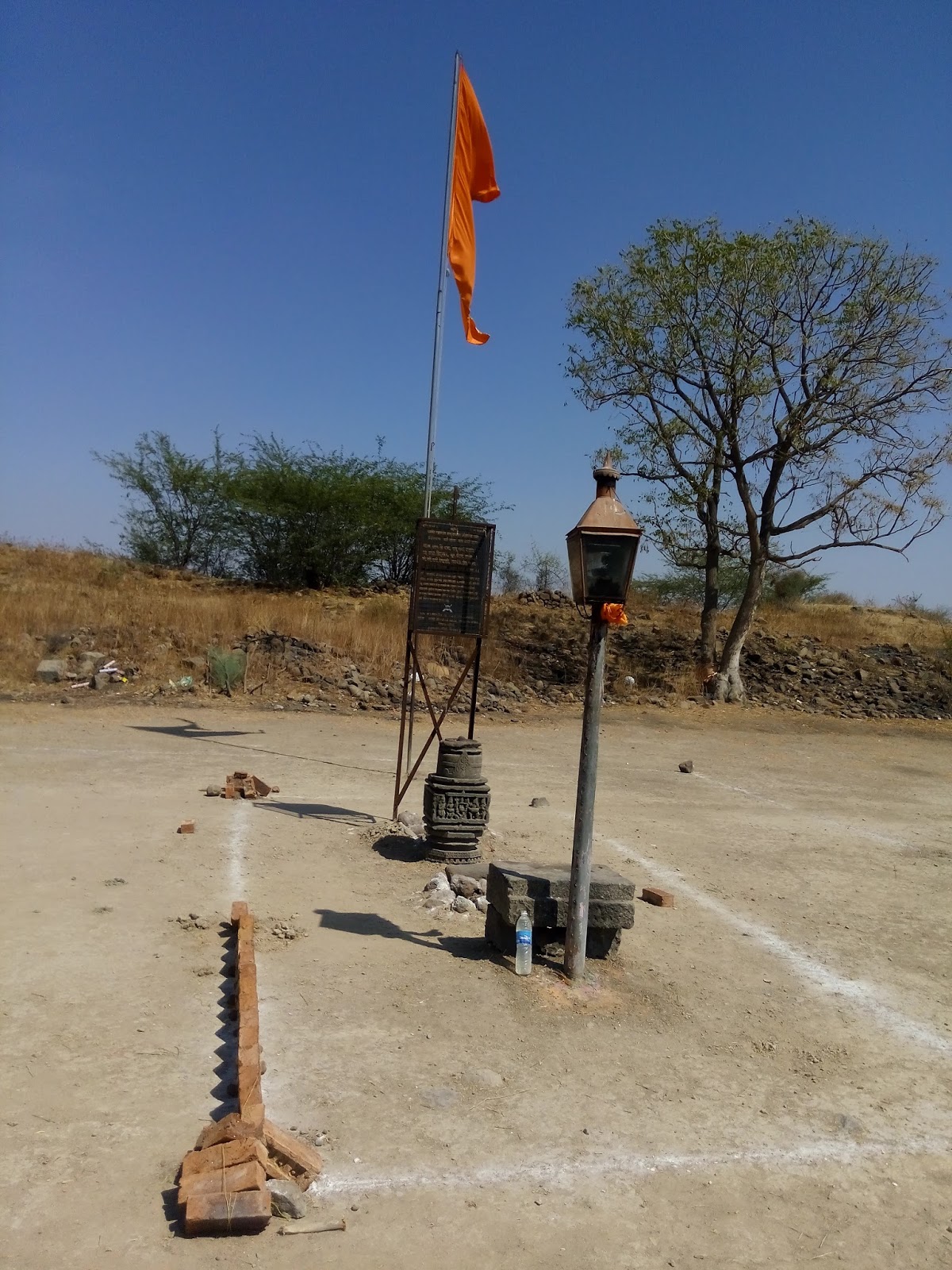 Bahadurgad Fort aka Fort of Pedgaon aka Dharmaveergad in Ahmednagar ...