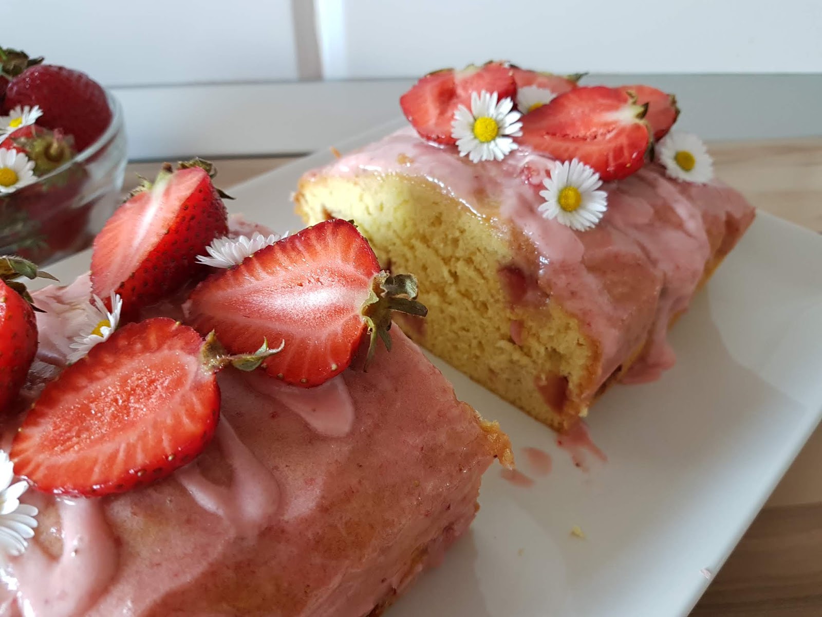 Bubu Cuisine: Chec cu capsuni