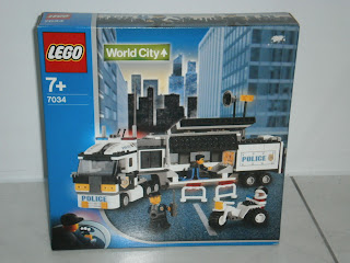 Toy A Day: #629 of Year 2 Lego 7034 World City Surveillance Truck