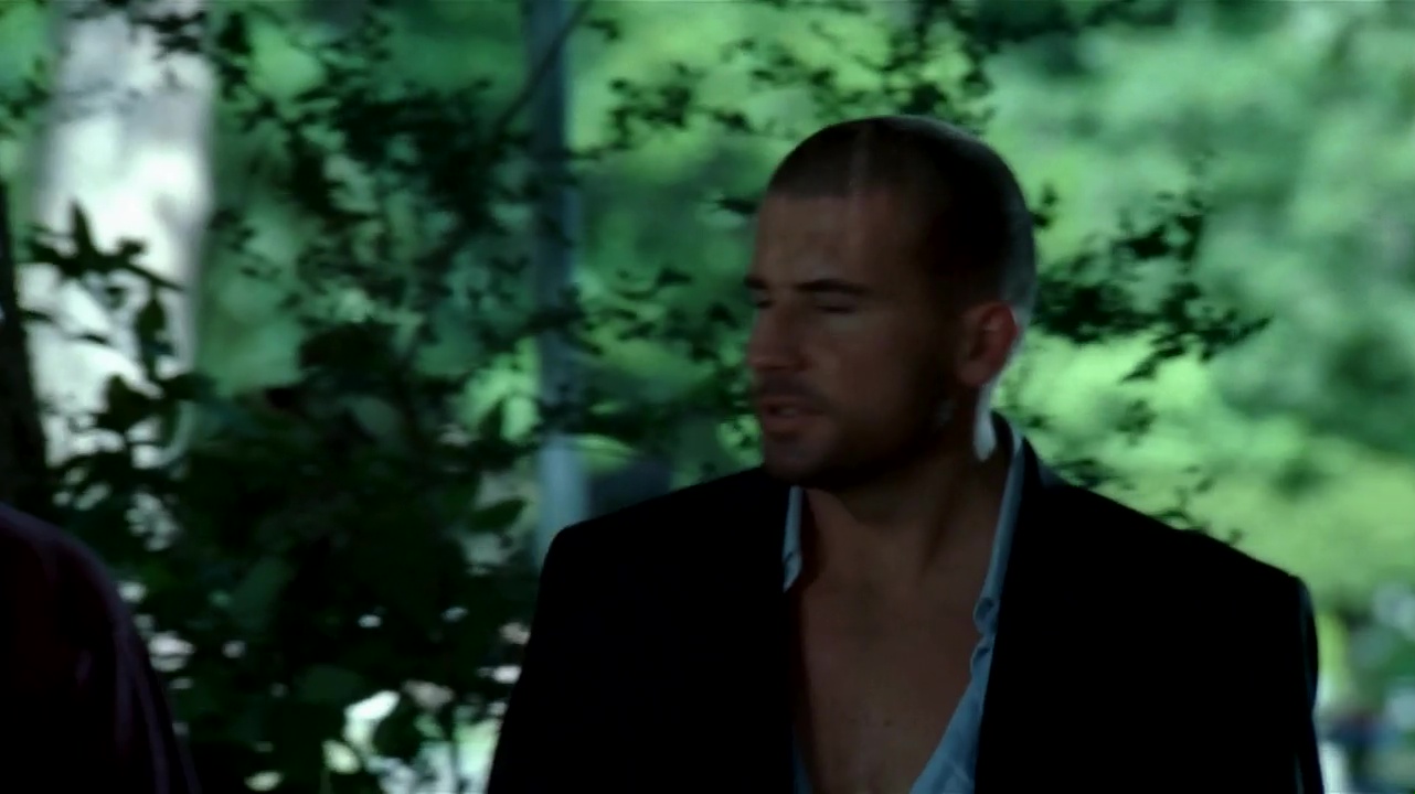 ausCAPS: Charles Baker shirtless in Prison Break 2-01 "Manhunt"