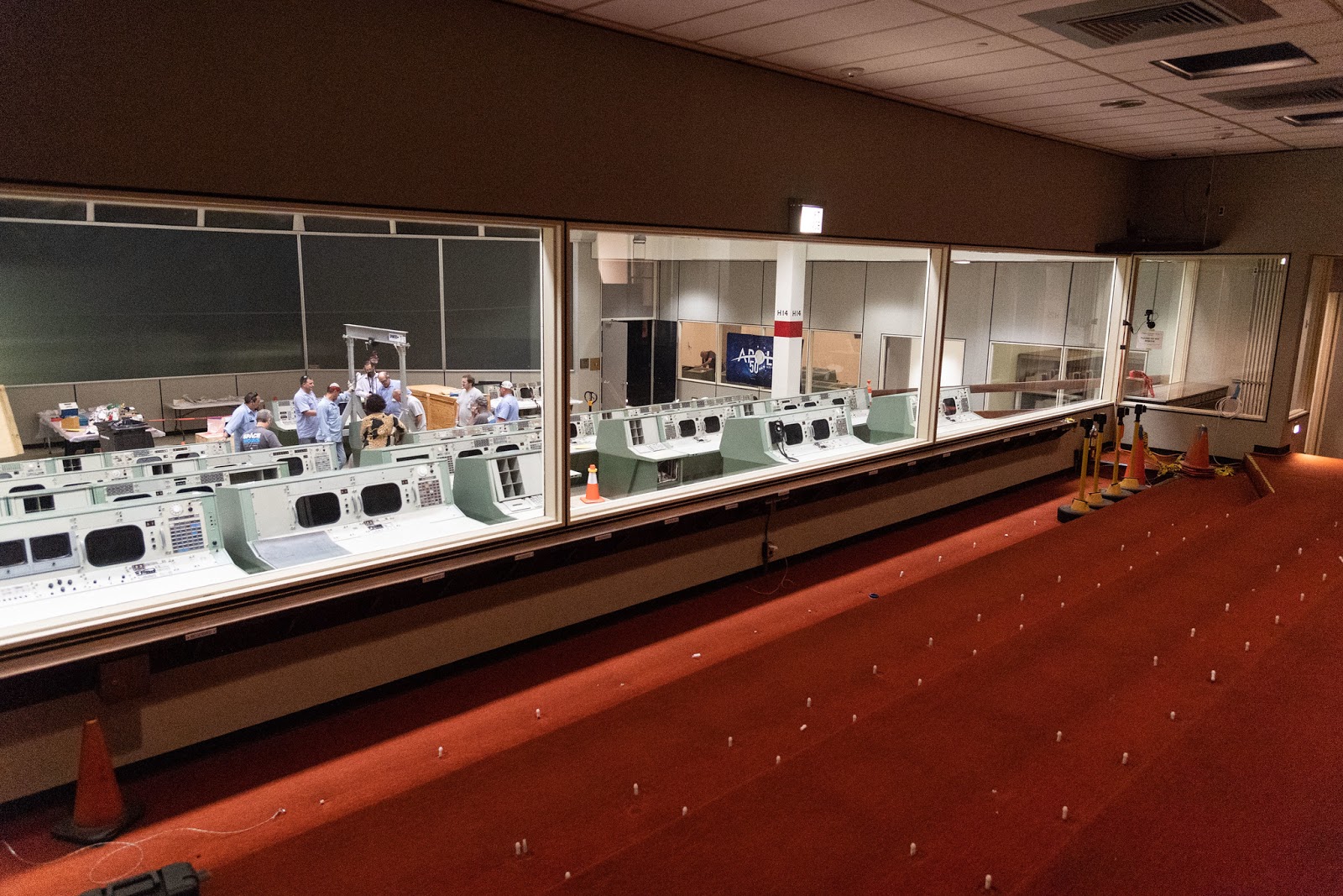 Día 17: El Centro de Control de misión de Apollo 11 restaurado ~ La ...