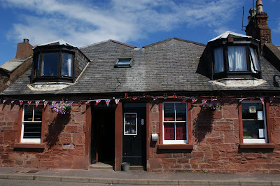 Tour Scotland: Tour Scotland Photograph Foundry Bar Arbroath