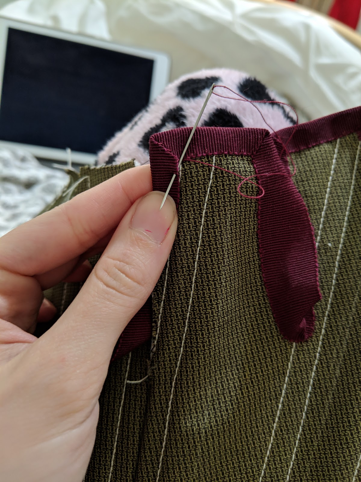 Simplicity 8162 18th Century Stays & How To Easily Bind Stays Tabs