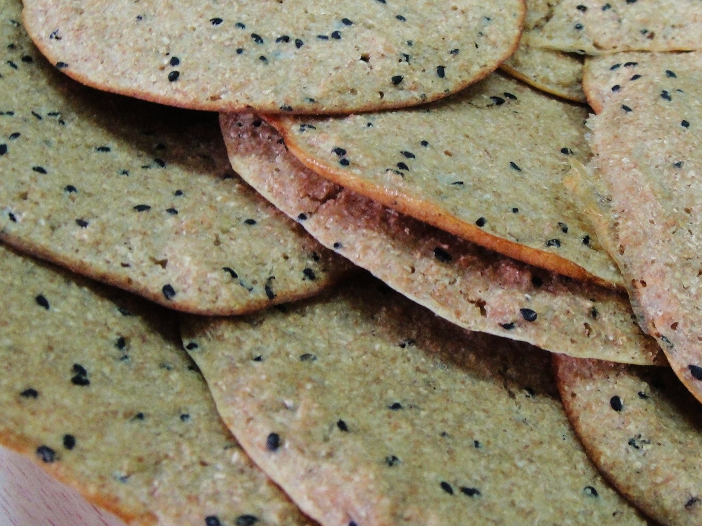 Maryam's Culinary Wonders: 980. Hobbit Wafer Bran Bread