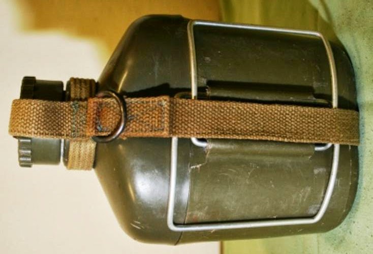 Webbingbabel: SADF-Army / Rhodesian Army, Pattern 61/64 Water Bottle