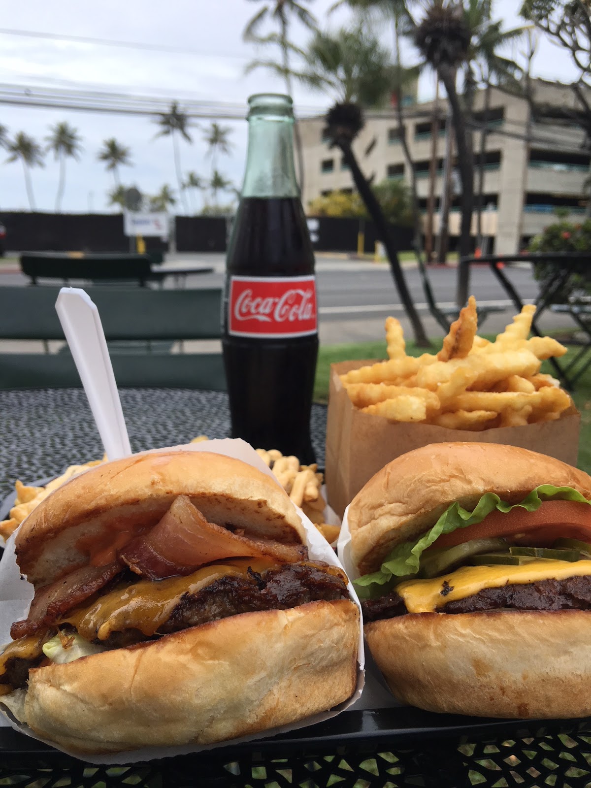 Hawaii Mom Blog: Chubbies Burgers