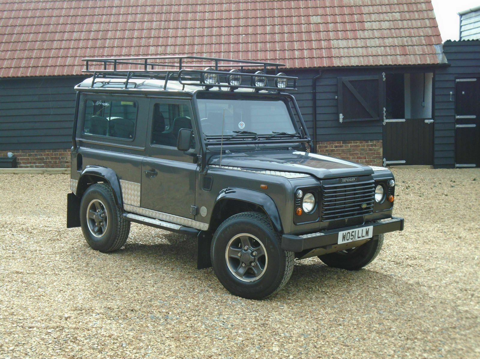 Landrover Defender: 2002 LANDROVER Defender 90 2.5 TD5 TOMB RAIDER ...
