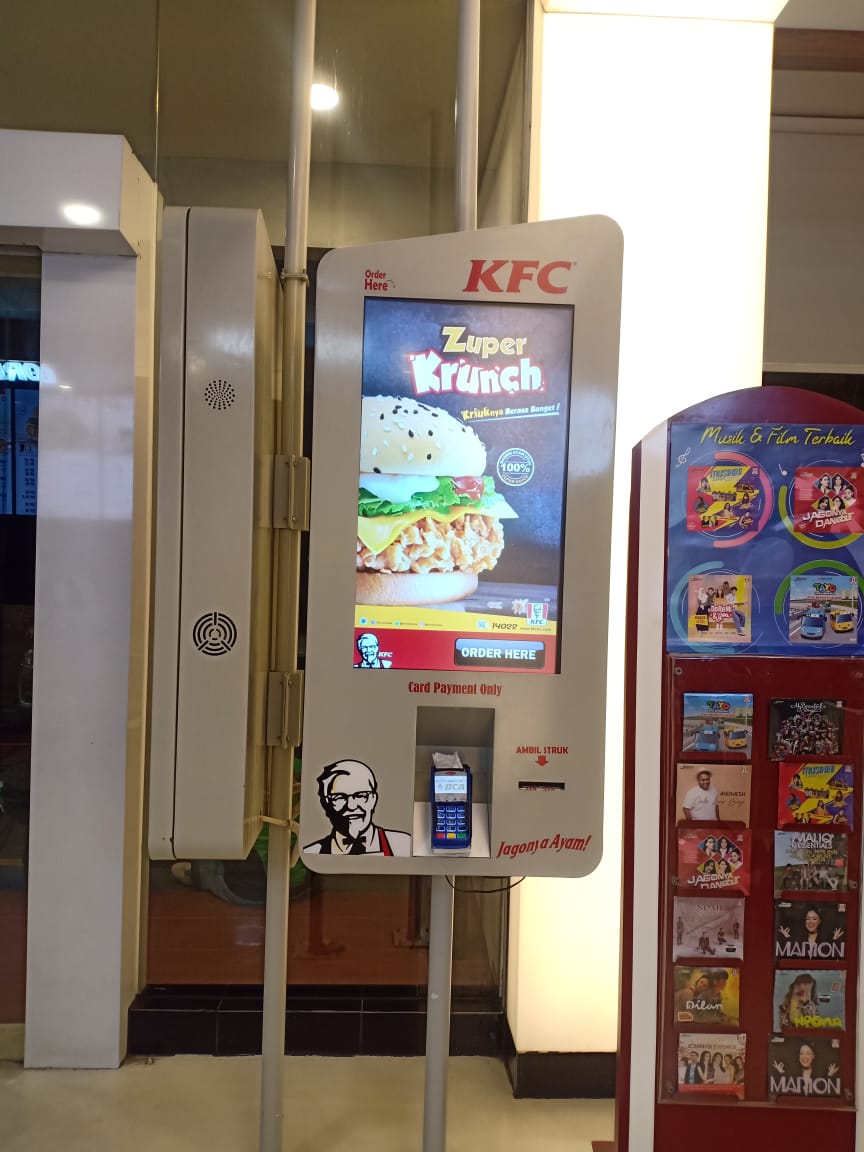 SELF SERVICE DAN TABLE SERVICE DI KFC