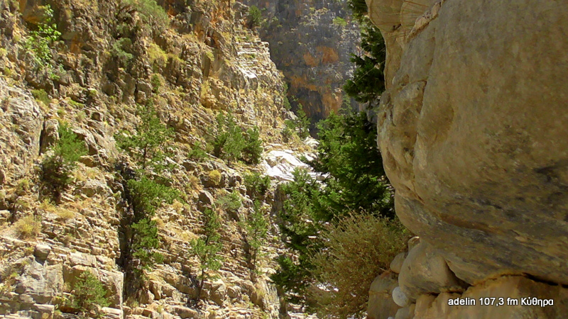 AdelinFM Kythira : ΤΟ ΦΑΡΑΓΓΙ ΤΗΣ ΣΑΜΑΡΙΑΣ(ΟΔΟΙΠΟΡΙΚΟ)ΕΚΠΛΗΚΤΙΚΕΣ ΦΩΤΟ