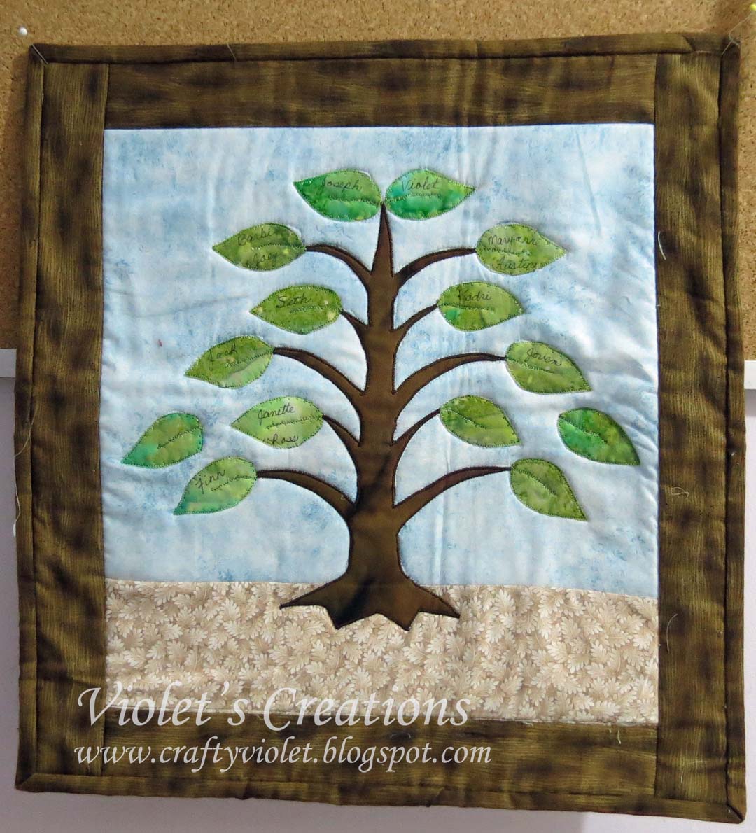 Crafty Violet's Chaos: Quilted Family Tree