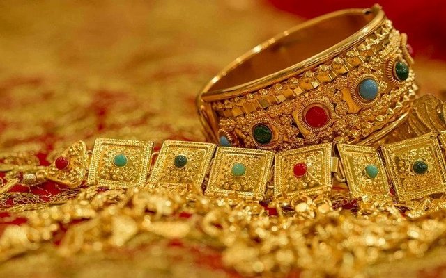 8 Manfaat Emas bagi Individu, Kesehatan, Industri, dan Pemerintah ...