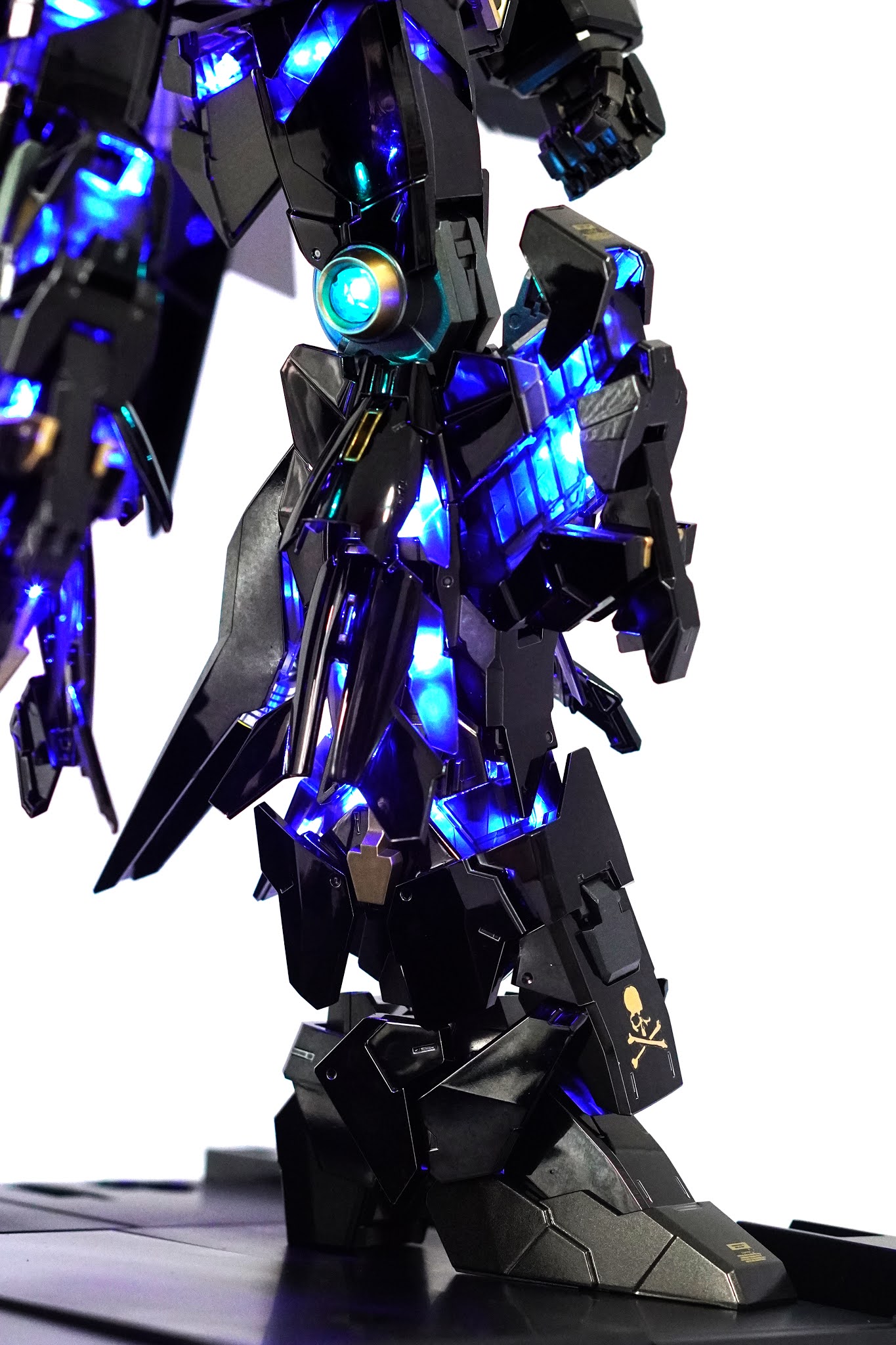 MASTER MIND - "STRICT G" - PG 1/60 UNICORN GUNDAM "PHENEX"