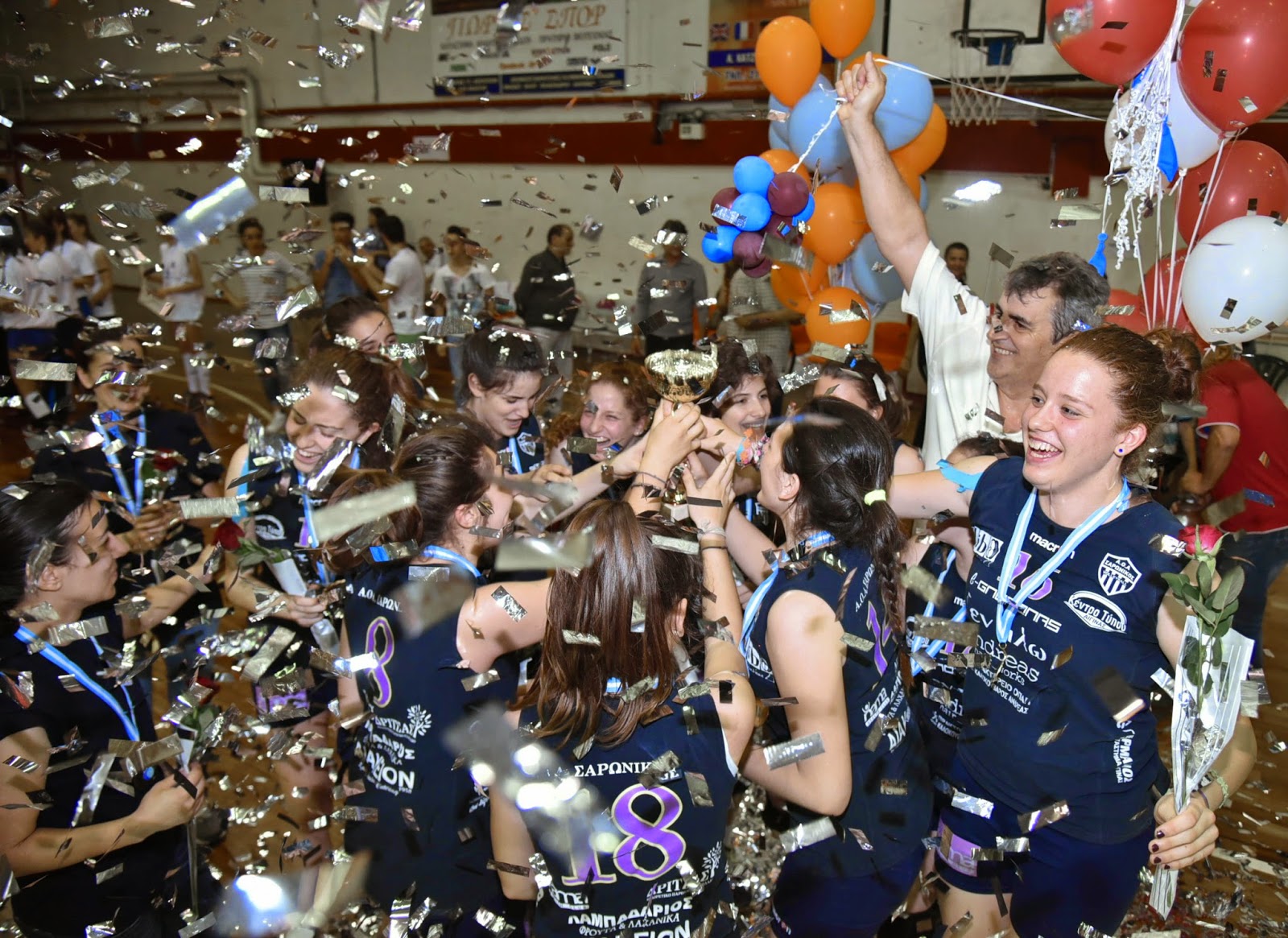 drapetsonavolley: Ο ΣΑΡΩΝΙΚΟΣ ΠΡΩΤΑΘΛΗΤΗΣ ΠΑΓΚΟΡΑΣΙΔΩΝ Α΄ 2015 ΣΤΗΝ ΕΣΠΕΔΑ