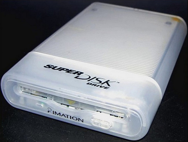BugWorkShop - 甲蟲工作室: Imation（怡敏信）120MB 超級磁盤磁碟（SuperDisk Diskette）- 介紹