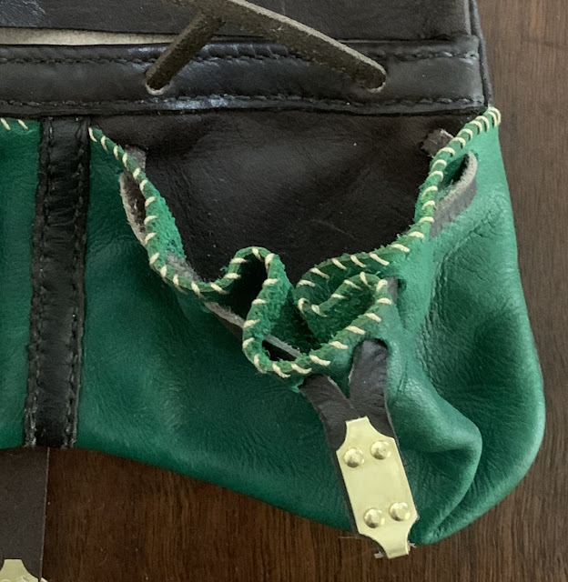 The Pensive Pen: A 15th century kidney pouch