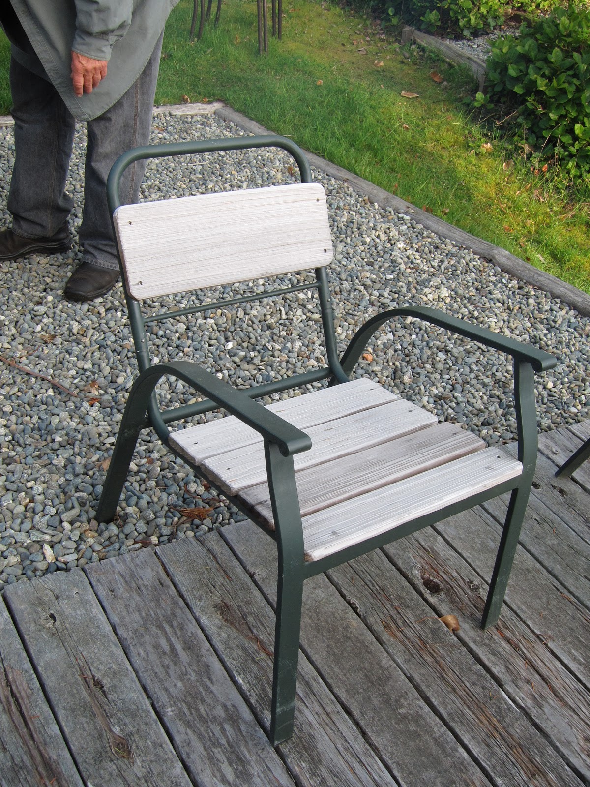 Bruno's Wheelbarrow Barbecue and Shake-bottomed Chair - Lloyd's Blog