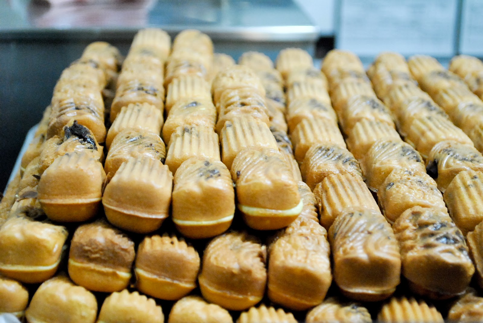 Your Foodie Engineer: Manang's + Moshi Manju