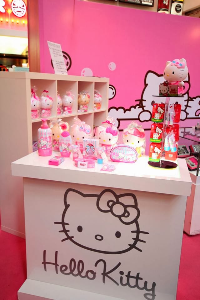Primadona Hello Kitty : The Hello Kitty Bride Says: : :: Hello Kitty ...