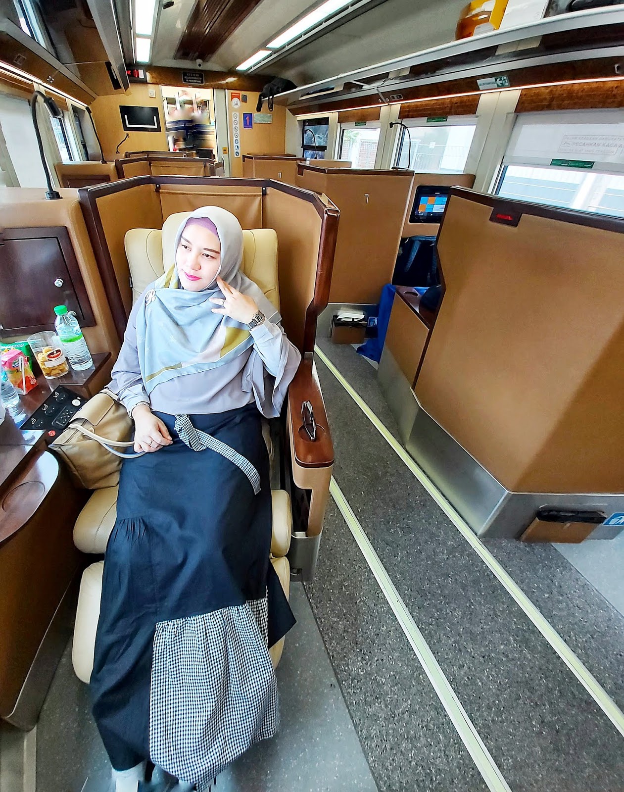 Review Argo Bromo Anggrek Luxury Roswitha Jassins Stories