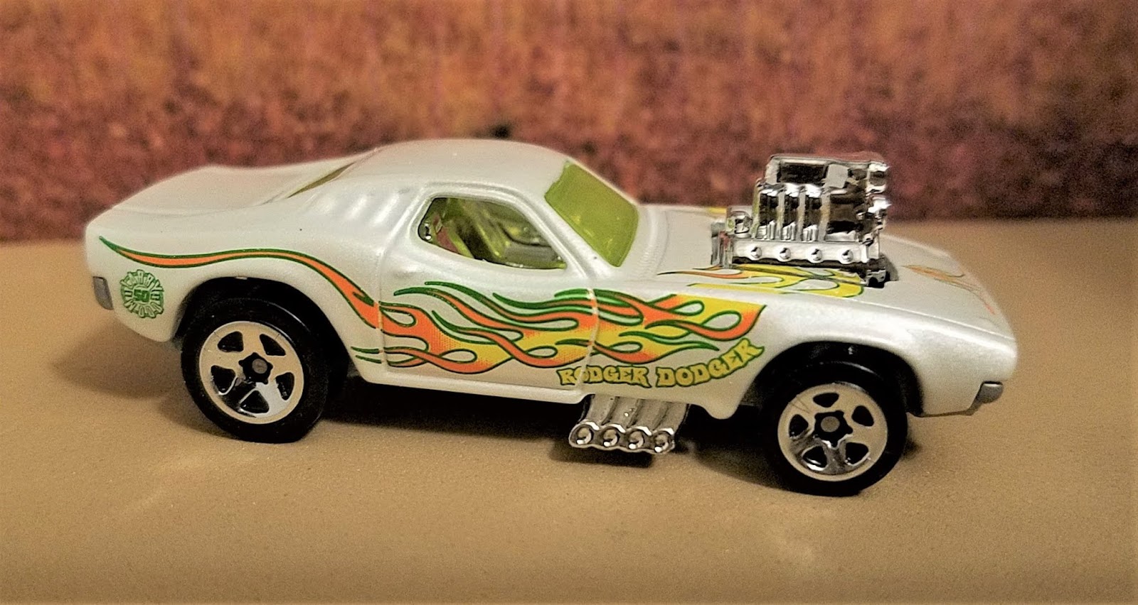 Hot Wheels Casting Reviews: #20-12 Rodger Dodger