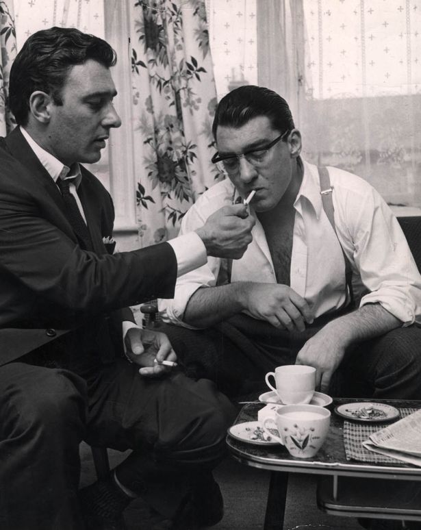 The Proffesion of Violence, Meet The Kray Brothers. ~ Repainted Writes.