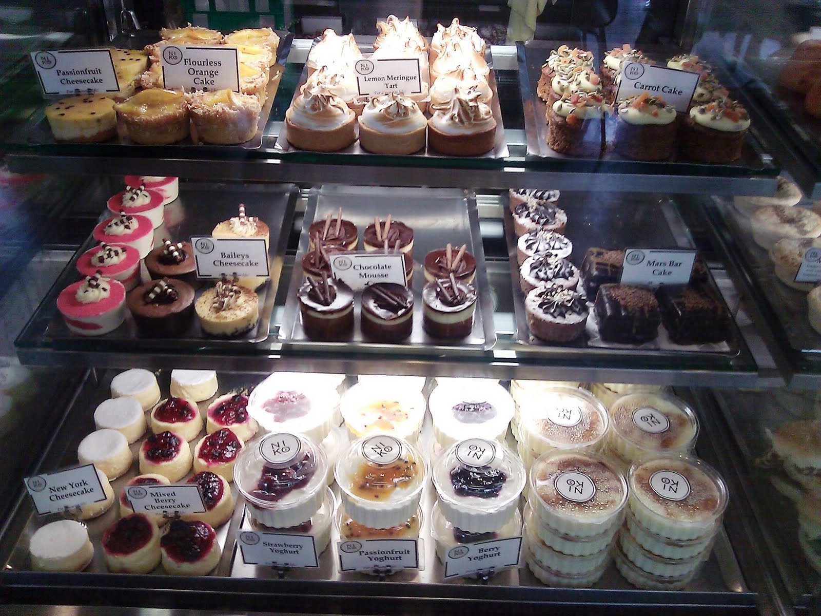 Melbourne Lifestyle Blog: Sweets and savouries at Nikos Quality Cakes