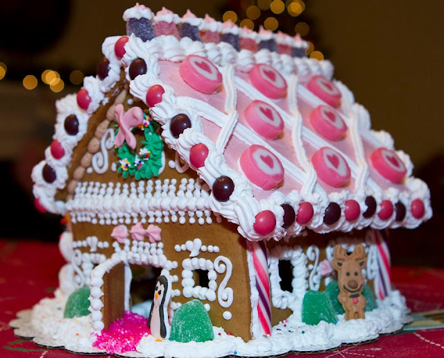 Colette's Cookies & Cakes