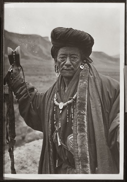 NAVEGANDO POR EL RÍO DE LA HISTORIA MYRIAM COBOS: CHAMANISMO DE LA ...