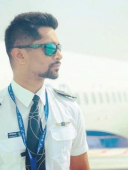 IndiGo Pilot's First Flight, Takes His Parents Blessings On Flight ...