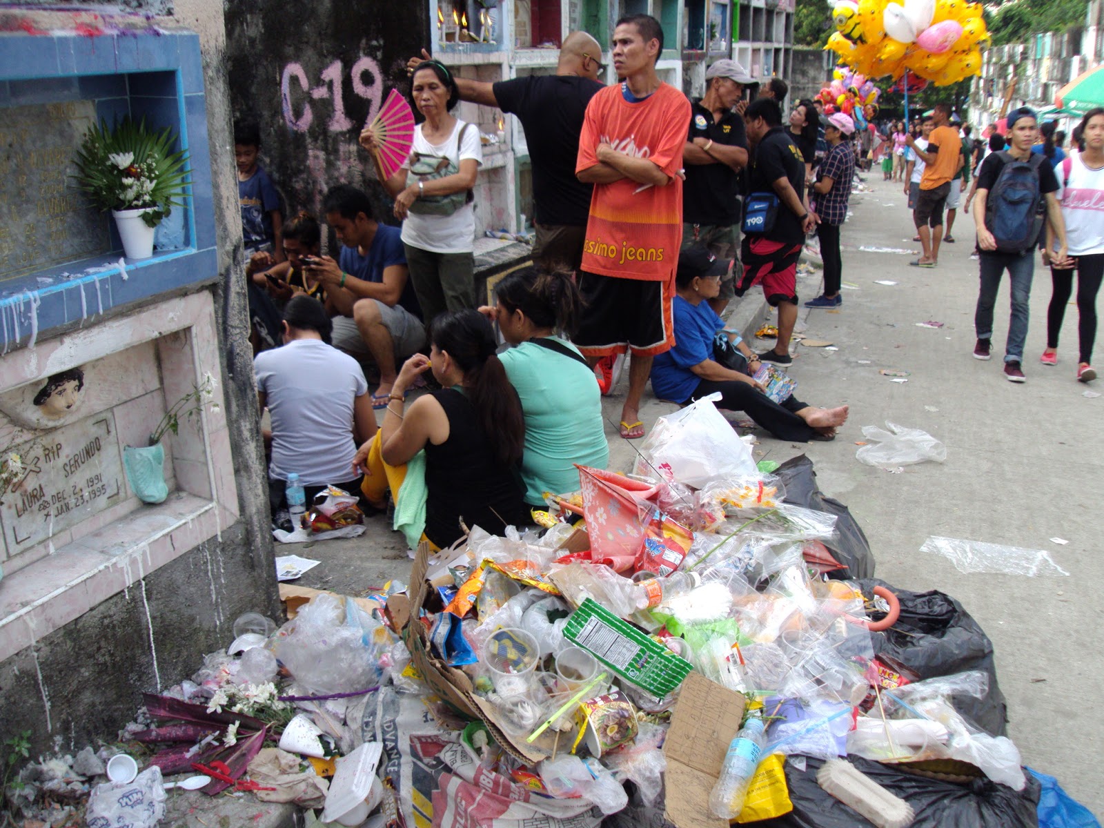 EcoWaste Coalition Decries Perpetual Undas Littering in Cemeteries ...