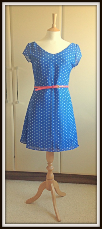 An Adventure in Sewing: The Vintage Tea Dress