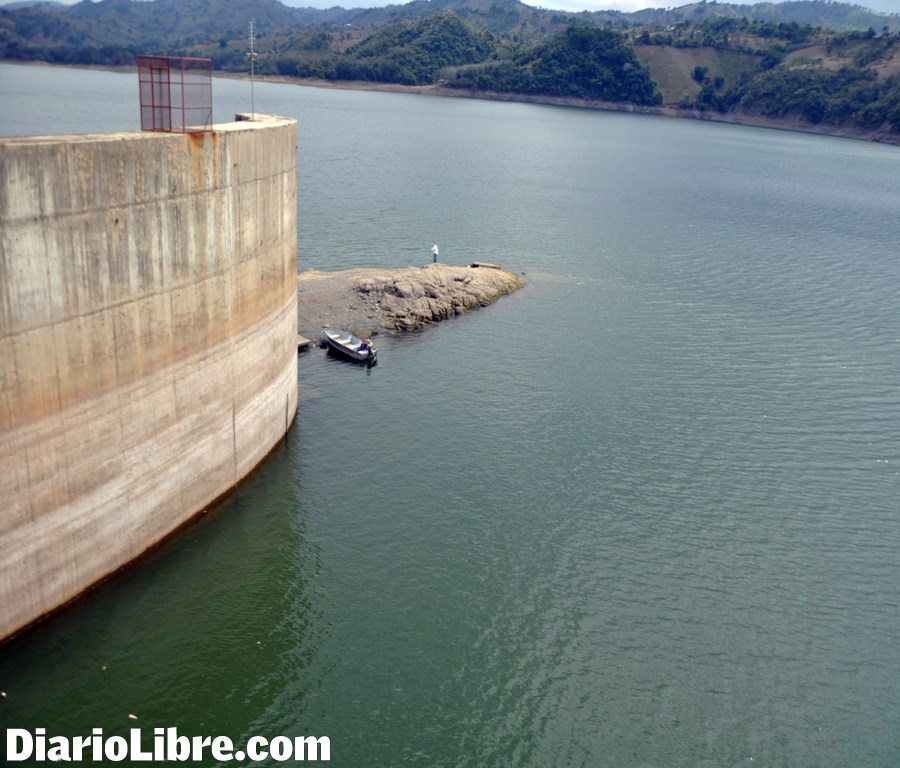 santiago30caballeros.com: Presa Taveras SE SECA
