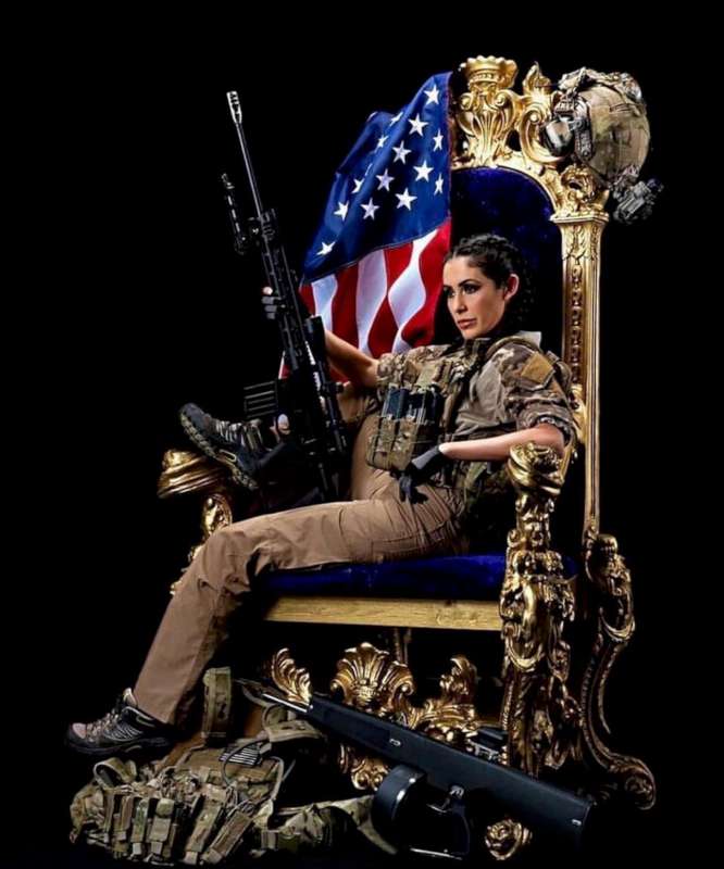 90 Miles From Tyranny : Girls With Guns